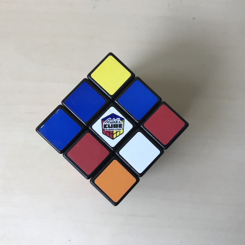 Kubus 3x3. 5,5 x 5,5 x 5,5 cm.
